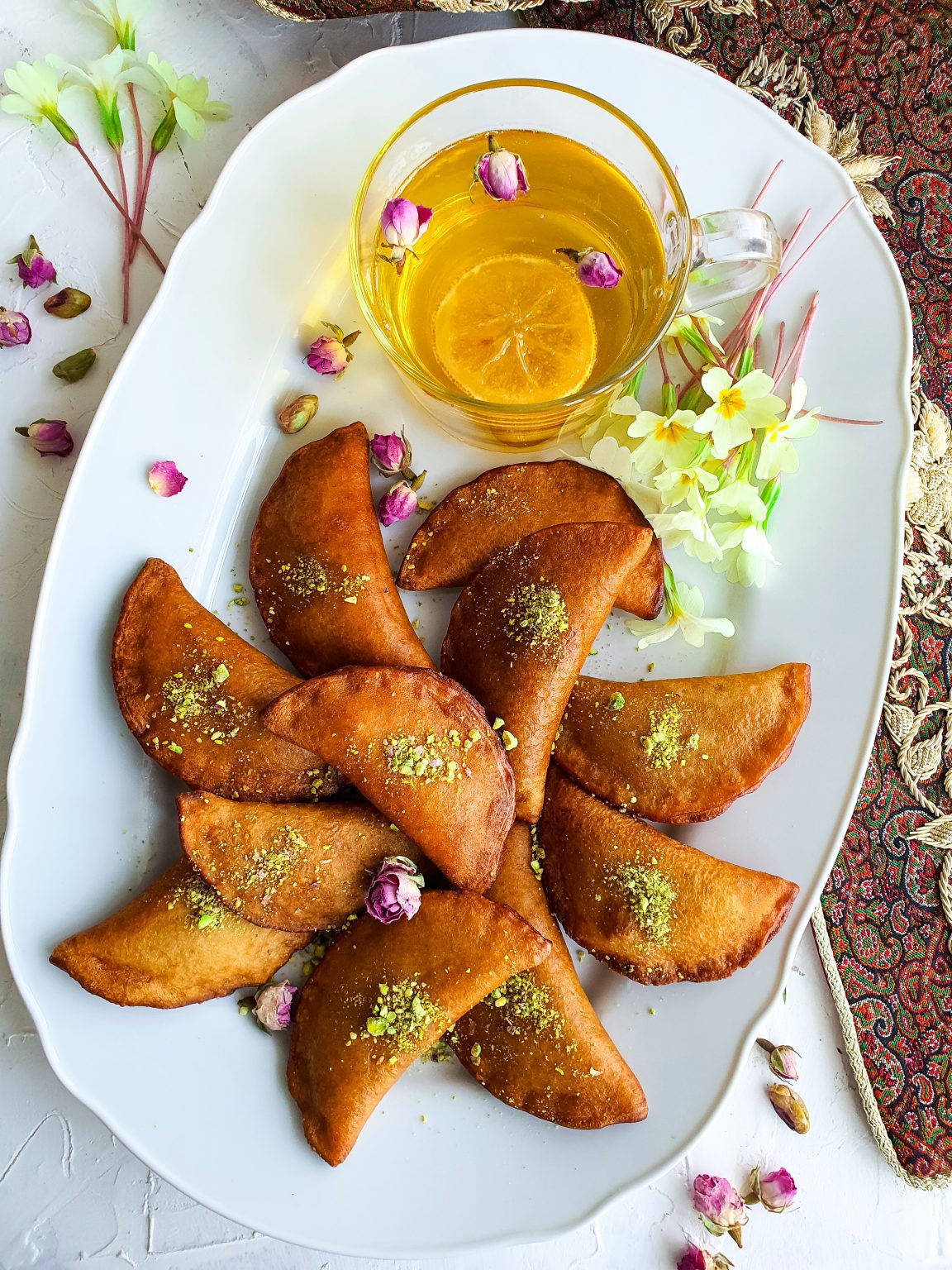 Atayef (Middle Eastern Stuffed Pancakes) - PEANUTSWIRLS