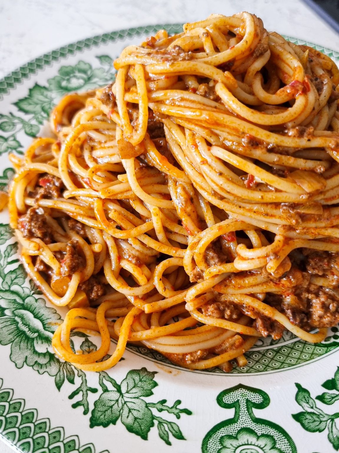 Ultimate Spaghetti Bolognese - PEANUTSWIRLS