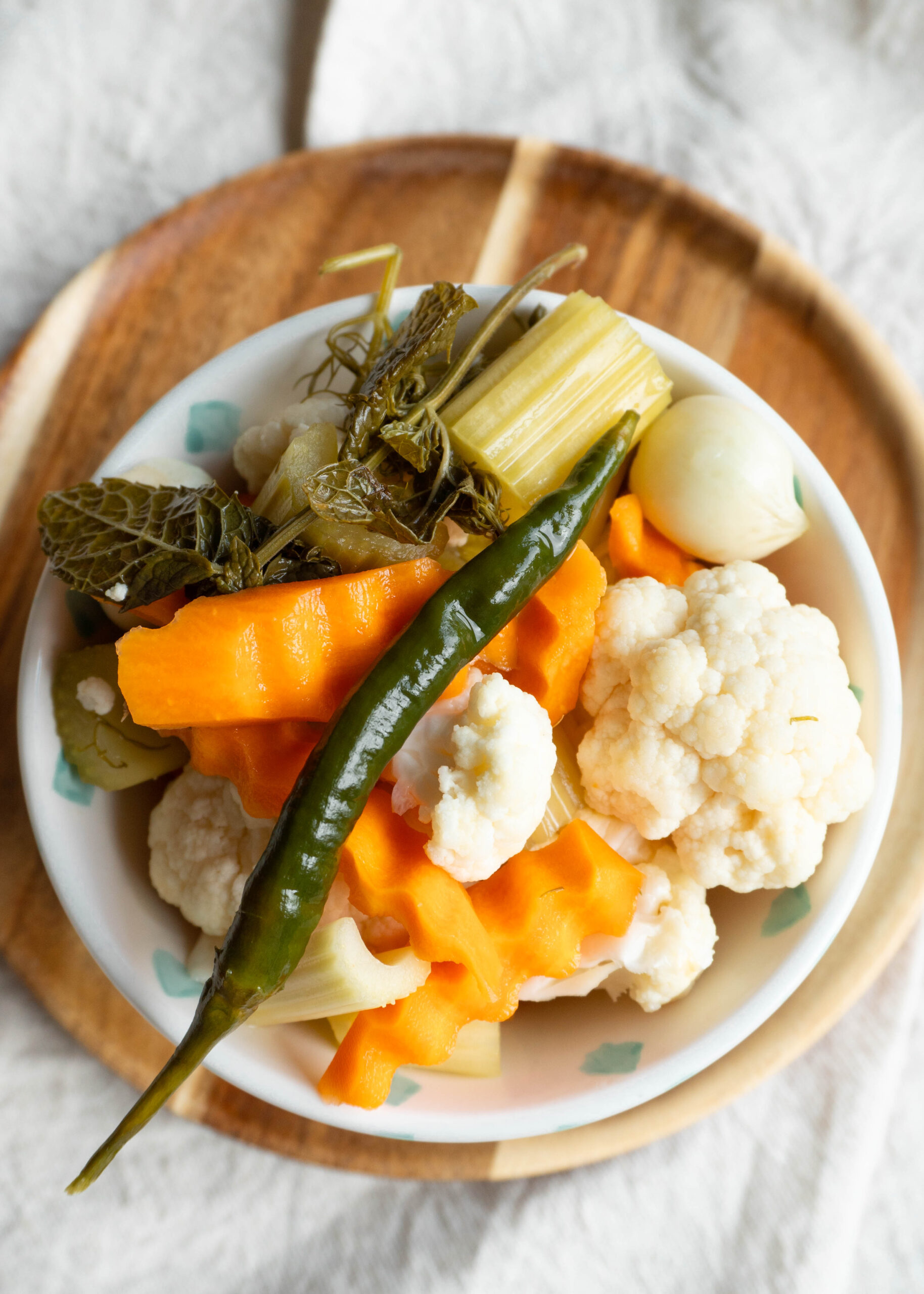 Torshi Shoor, the Perfect Persian Pickled Vegetables - PEANUTSWIRLS